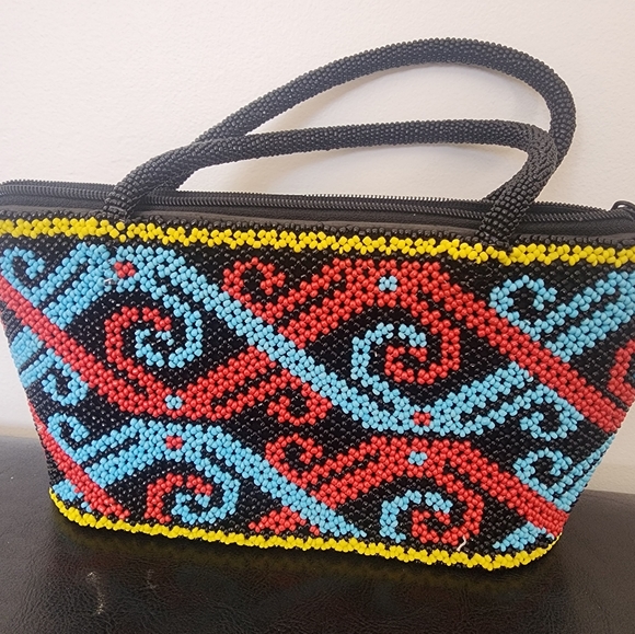 BATIK INDONESIA | Bags | Handcrafted Elegant Borneo Design Purse Tote ...